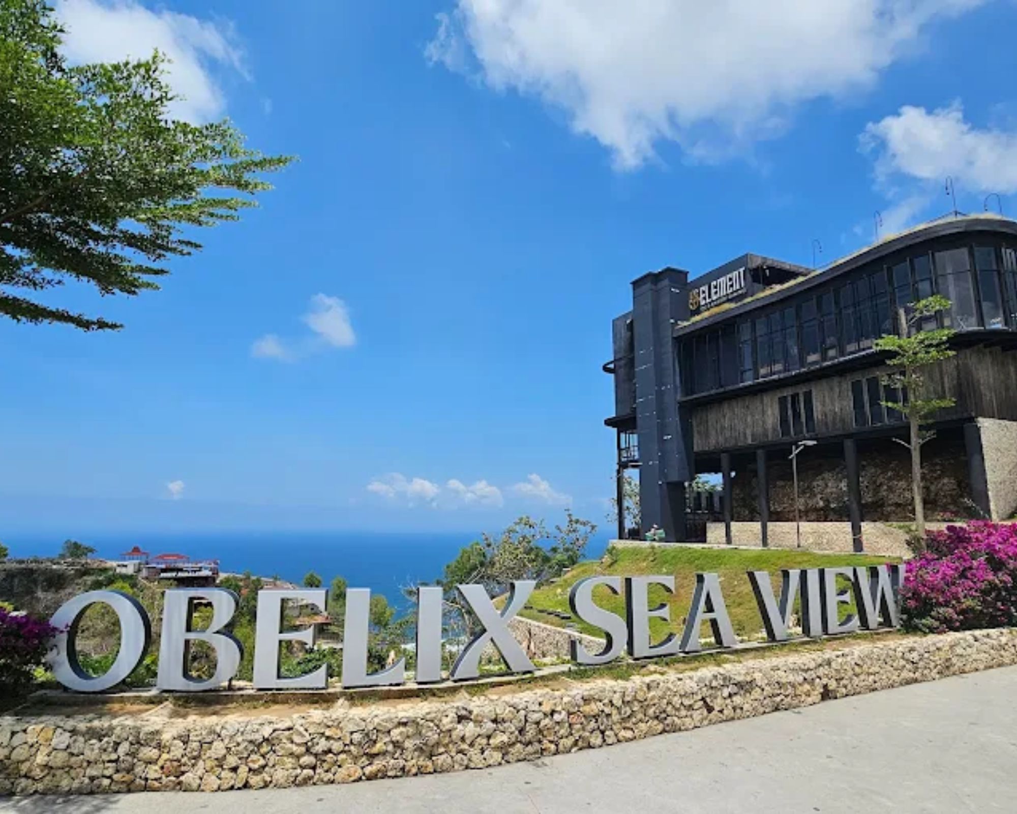 Obelix Sea View, Tempat Nongkrong Santai di Jogja yang Punya Infinity Pool dan Pemandangan Laut